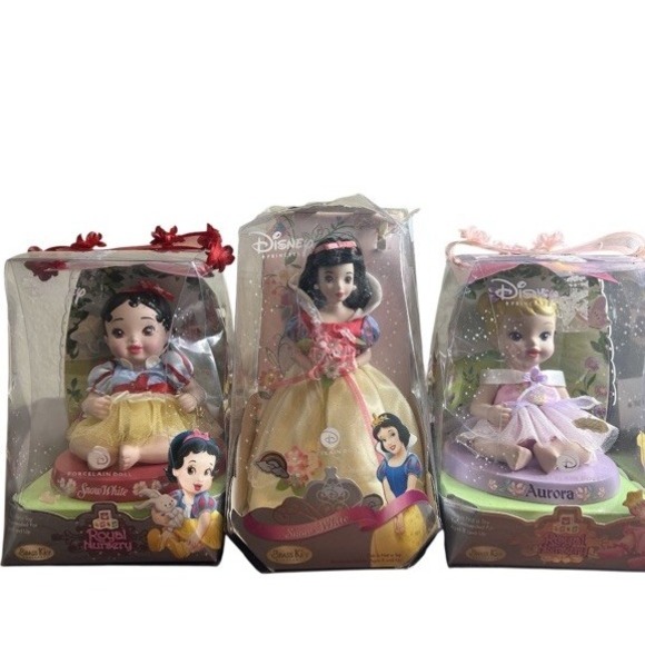 Disney | Other | Disney Princess Royal Nursery Porcelain Dolls Snow ...